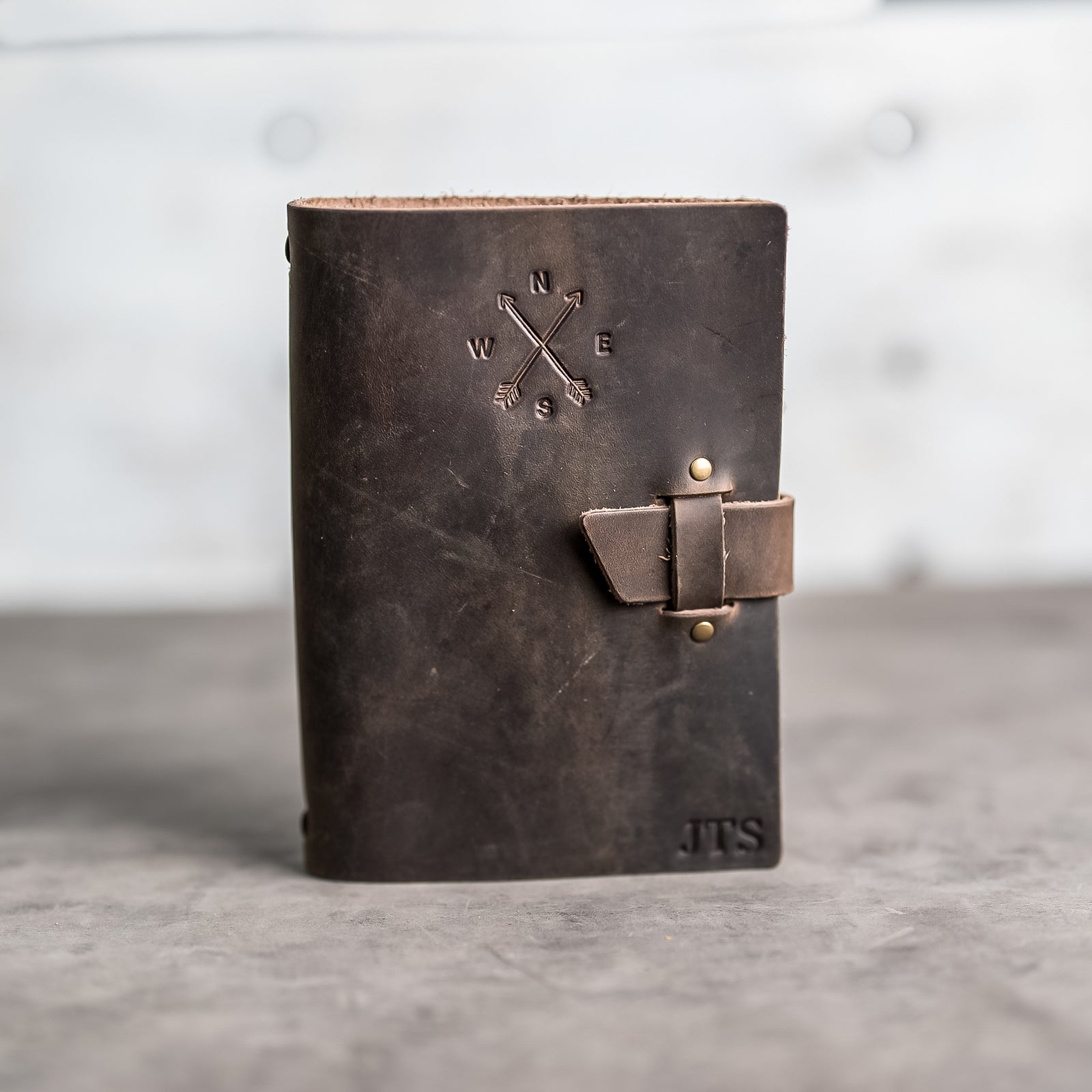 Shop Leather Adventure Journal with Buckle Closure – Ox & Pine