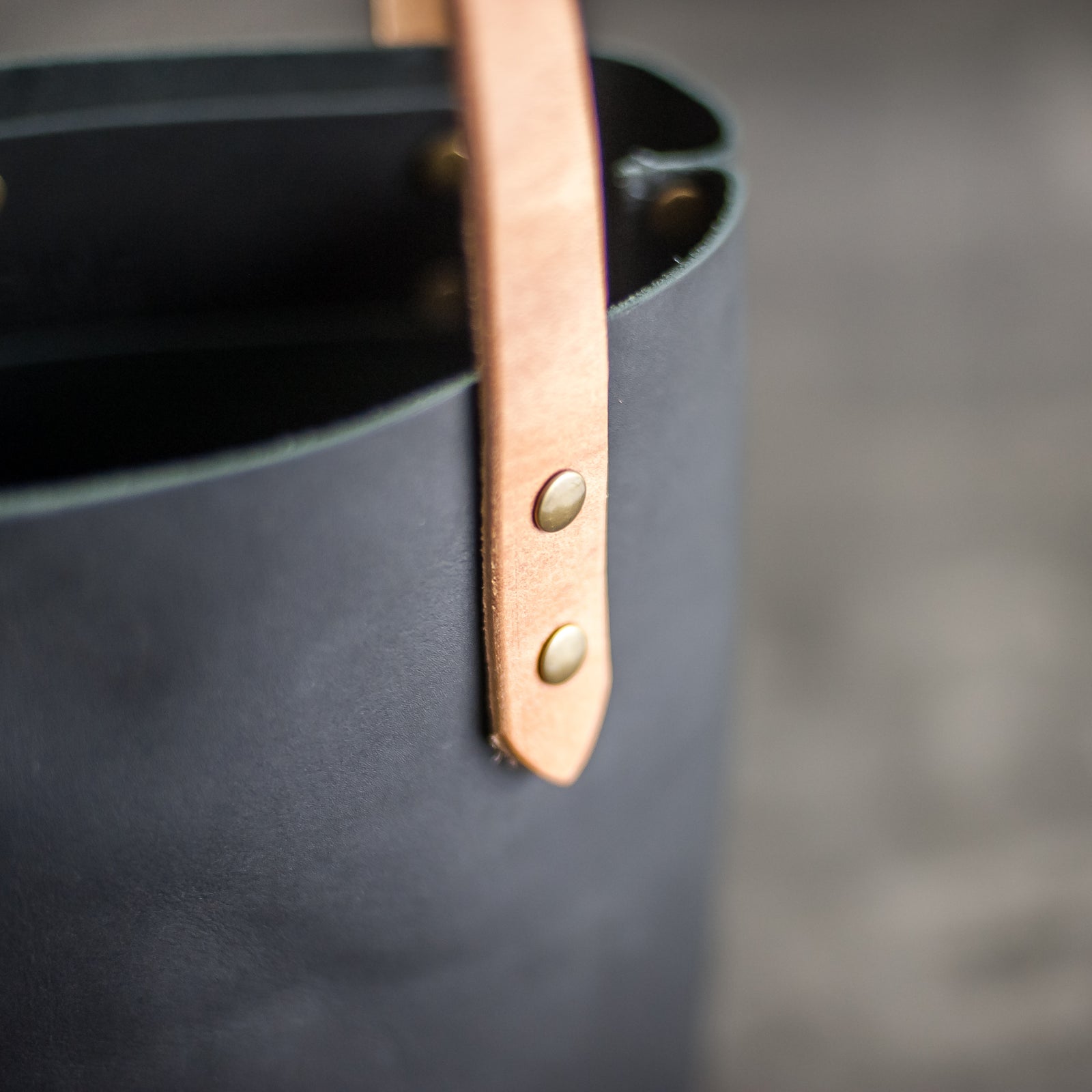 Personalized Leather Strap Closure Tote Bag – Ox & Pine
